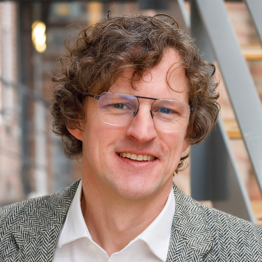 Roger Hollies | Arenko